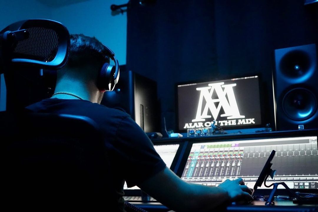 8c Studio – Dutch & Dutch